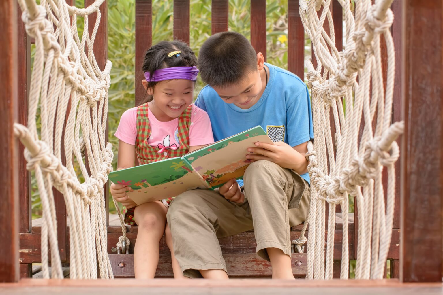 The Book Rental Service for Children Learning to Read - Reading Chest